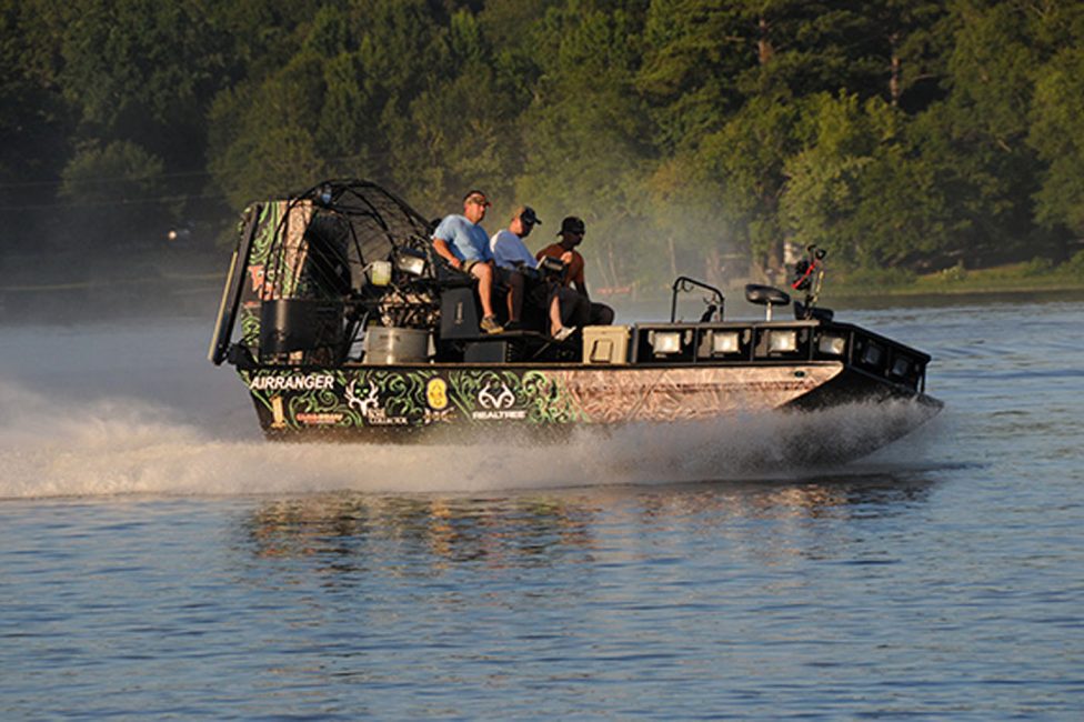 BOWFISHING | American Airboat Corp.