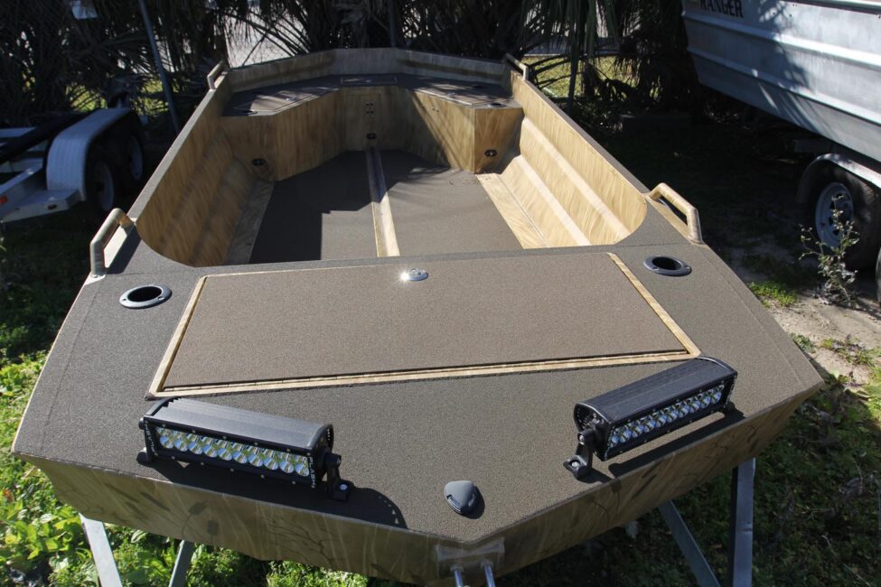 CUSTOM BUILDS | American Airboat Corp.